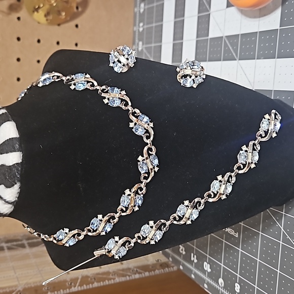 Crown Trifari | Jewelry | Vintage Crown Trifari Parure | Poshmark